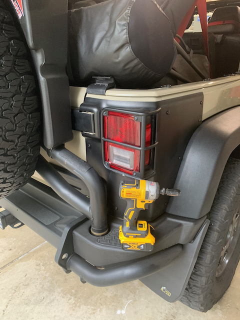 American Expedition Vehicles (AEV) Hi-Lift/Pull-Pal Mount – Expedition ...